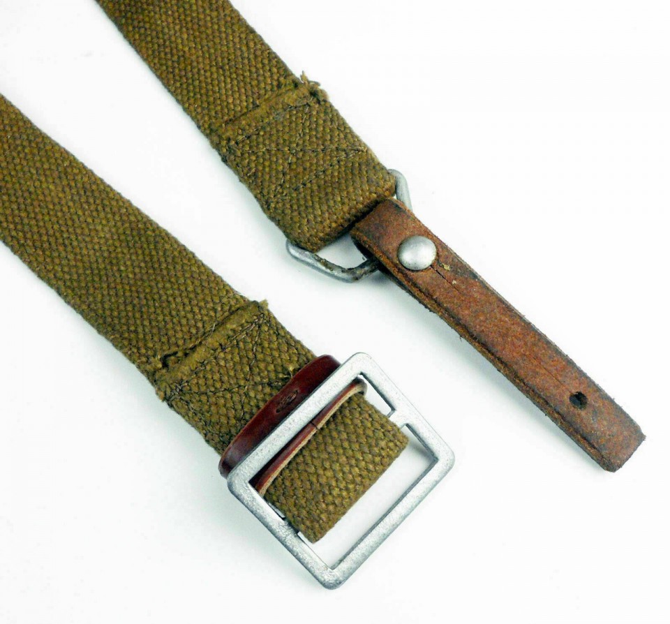 Chi-Com AK Sling, Leather Tab