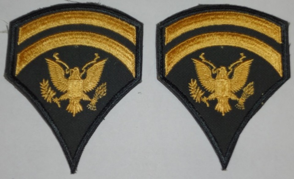 Specialist 6th Class (SP6) Color Sleeve Set - Insignia